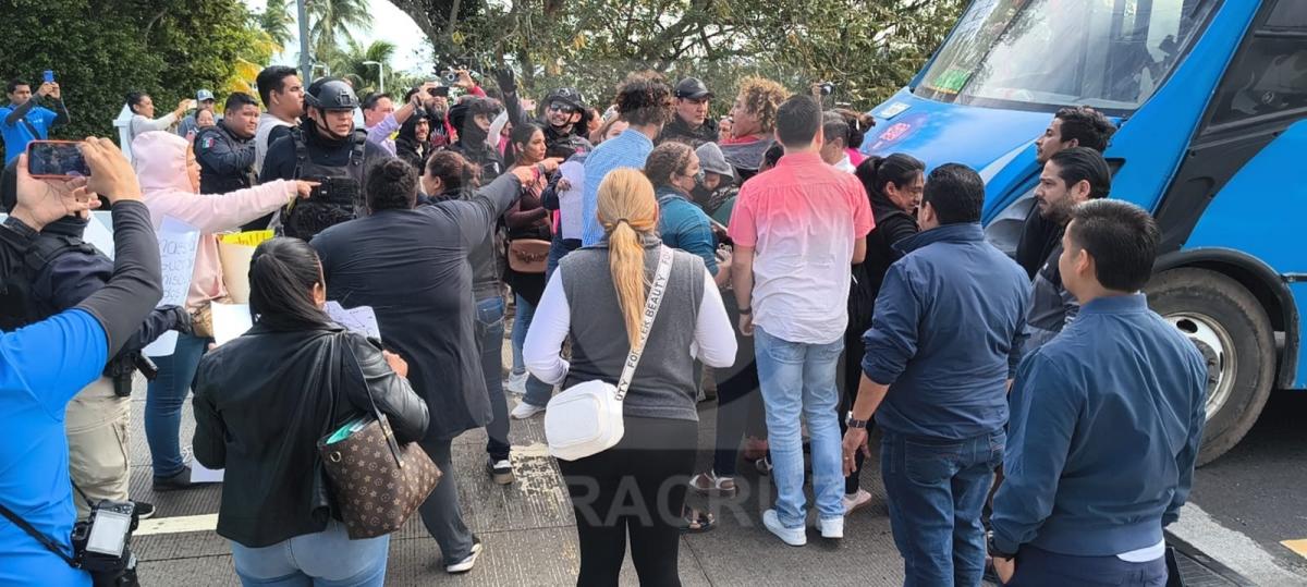 Conato de bronca por bloqueo en puente de Boca del Río | e-veracruz.mx ...